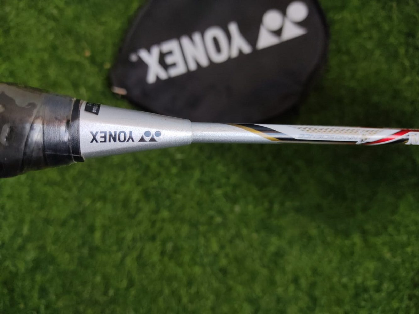 Prince Magnesium Tour Badminton racket with bag. - Panda Soko